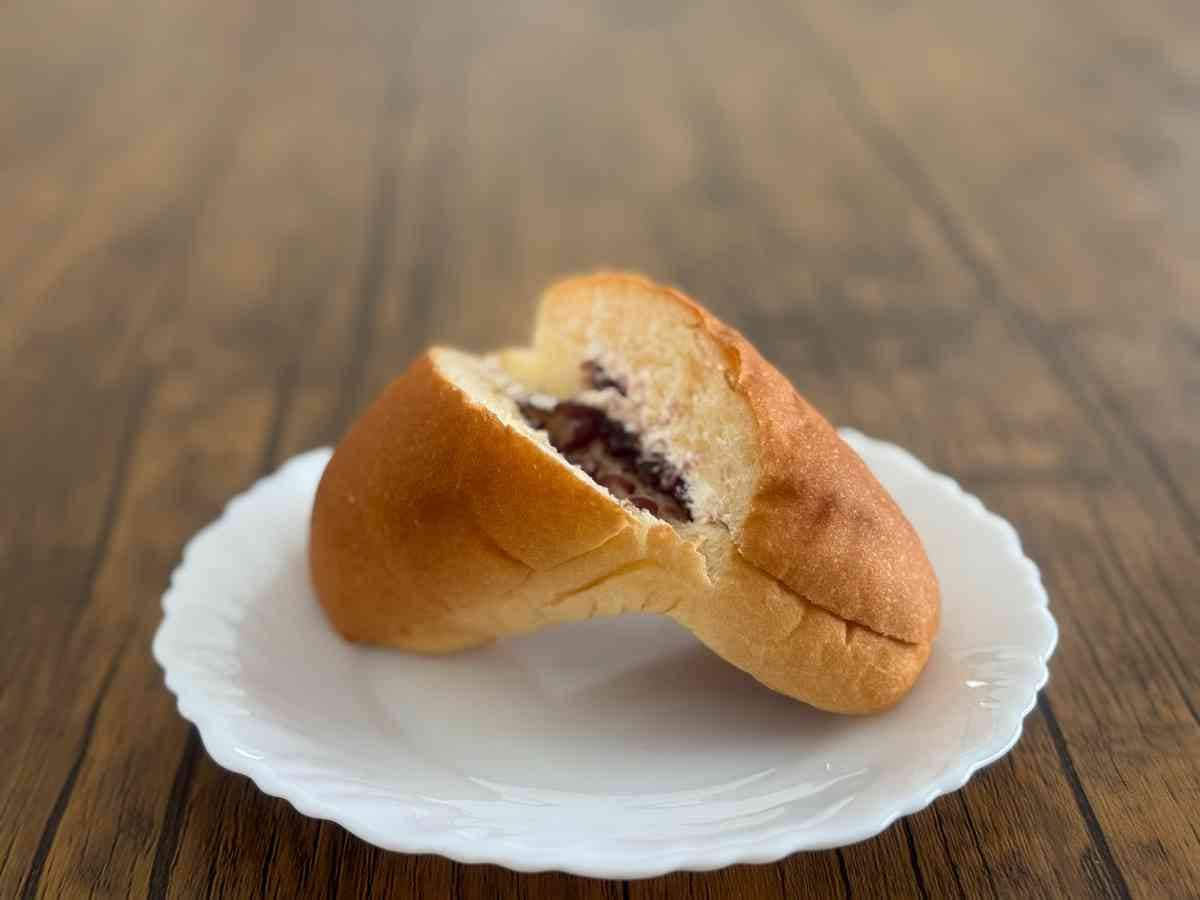 ファミリーマートの「生コッペパン」3種を実食レポ！ランチやおやつにぴったりな菓子パン＆お惣菜パン | イチオシ | ichioshi